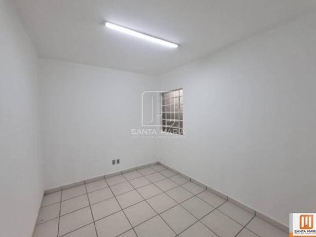 Casa térrea na rua 3 dormitórios, cozinha planejada