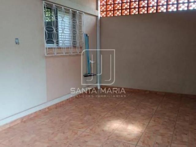 Casa térrea na rua 3 dormitórios, cozinha planejada
