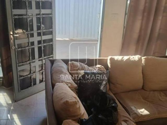 Casa térrea na rua 3 dormitórios, cozinha planejada