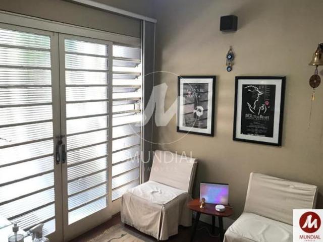 Casa térrea na rua 3 dormitórios, cozinha planejada