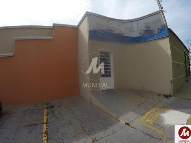 Casa térrea na rua 3 dormitórios, cozinha planejada