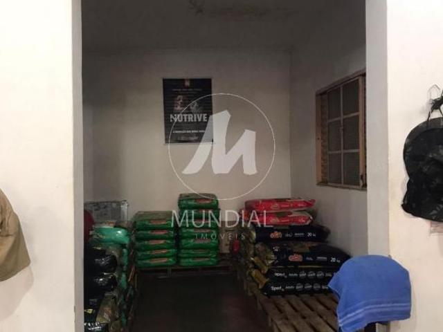Casa térrea na rua 3 dormitórios, cozinha planejada