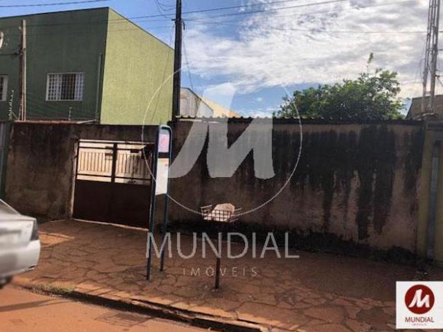 Casa térrea na rua 3 dormitórios, cozinha planejada