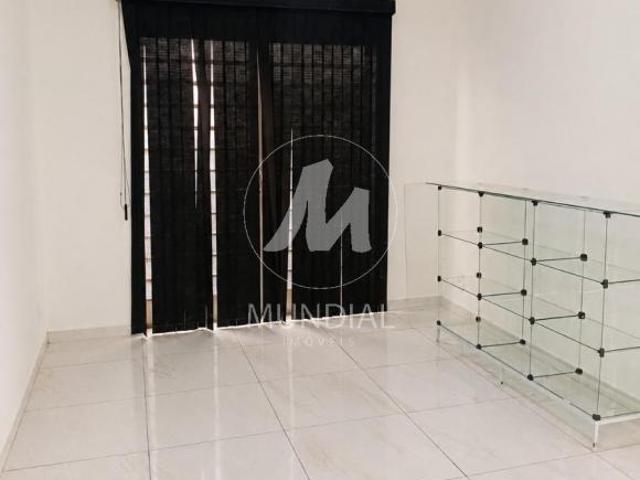 Casa térrea na rua 3 dormitórios, cozinha planejada