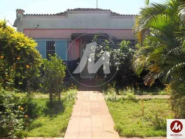 Casa térrea na rua 3 dormitórios, cozinha planejada