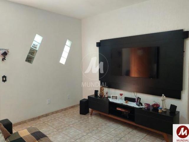 Casa térrea na rua 3 dormitórios, cozinha planejada
