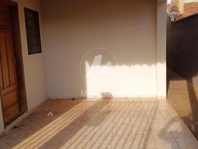 Casa térrea na rua 3 dormitórios, cozinha planejada
