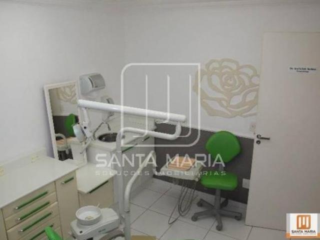 Casa térrea na rua 3 dormitórios, cozinha planejada