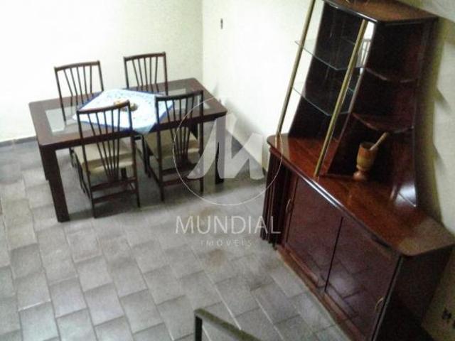 Casa térrea na rua 3 dormitórios, cozinha planejada