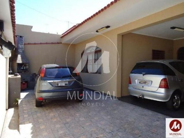 Casa térrea na rua 3 dormitórios/suite, cozinha planejada