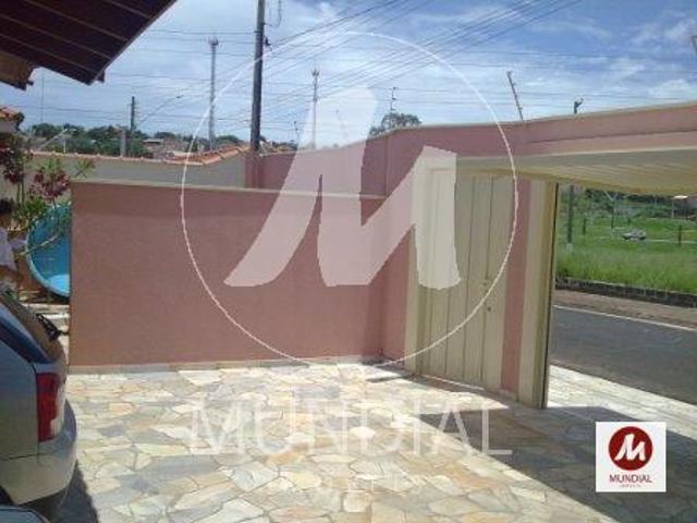 Casa térrea na rua 3 dormitórios/suite, cozinha planejada