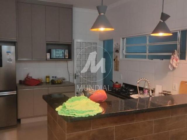 Casa térrea na rua 3 dormitórios/suite, cozinha planejada