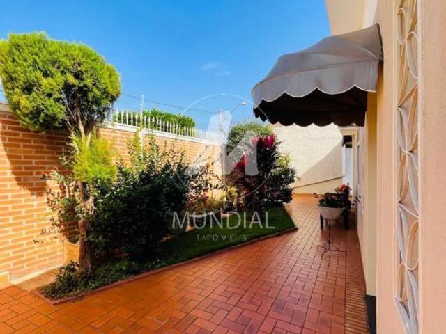 Casa térrea na rua 3 dormitórios/suite, cozinha planejada