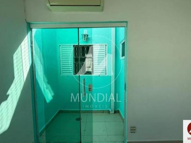 Casa térrea na rua 3 dormitórios/suite, cozinha planejada