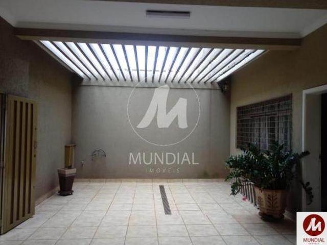 Casa térrea na rua 3 dormitórios/suite, cozinha planejada