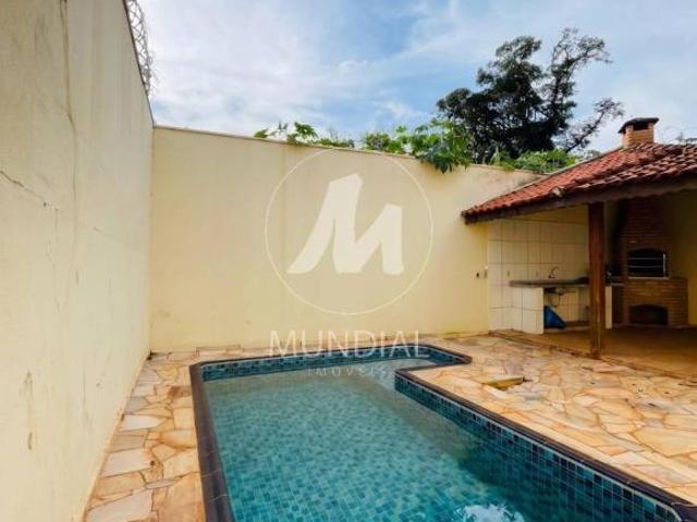 Casa térrea na rua 3 dormitórios/suite, cozinha planejada