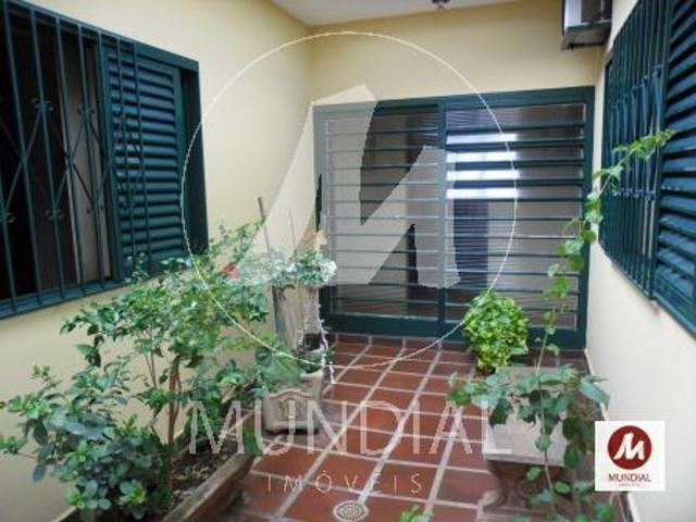 Casa térrea na rua 3 dormitórios/suite, cozinha planejada