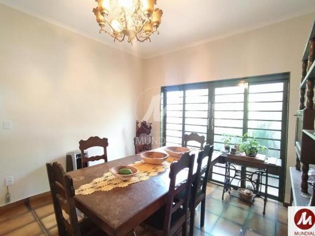 Casa térrea na rua 3 dormitórios/suite, cozinha planejada