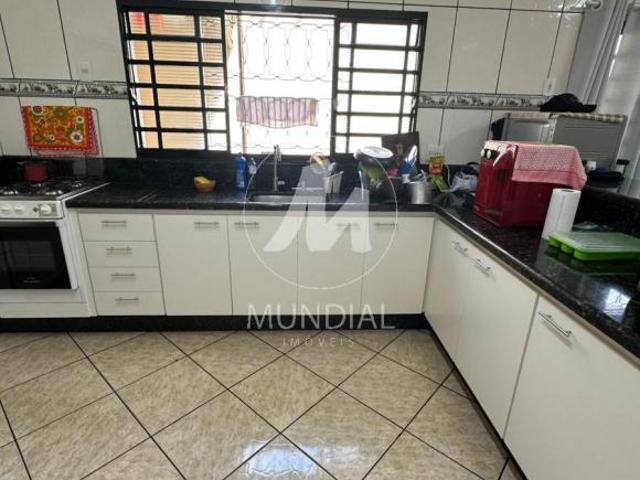 Casa térrea na rua 3 dormitórios/suite, cozinha planejada