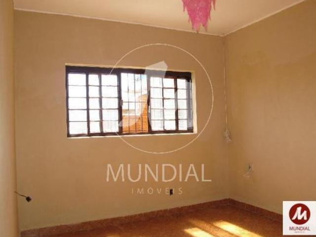 Casa térrea na rua 3 dormitórios/suite, cozinha planejada