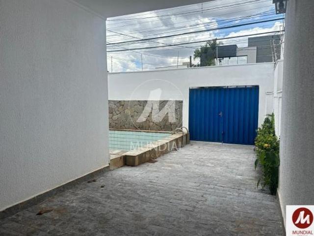 Casa térrea na rua 3 dormitórios/suite, cozinha planejada