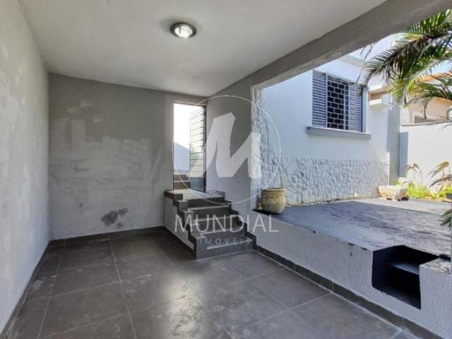 Casa térrea na rua 3 dormitórios/suite, cozinha planejada
