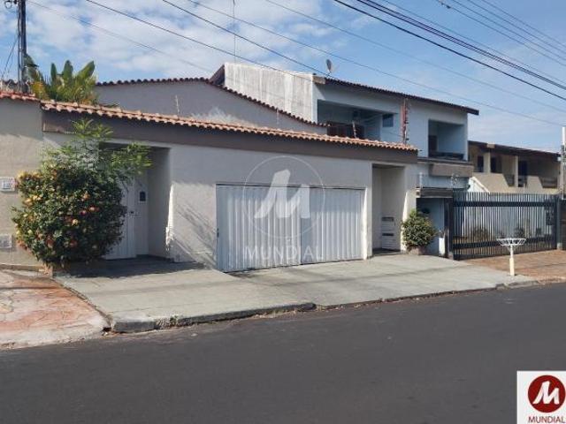 Casa térrea na rua 3 dormitórios/suite, cozinha planejada