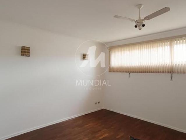 Casa térrea na rua 3 dormitórios/suite, cozinha planejada