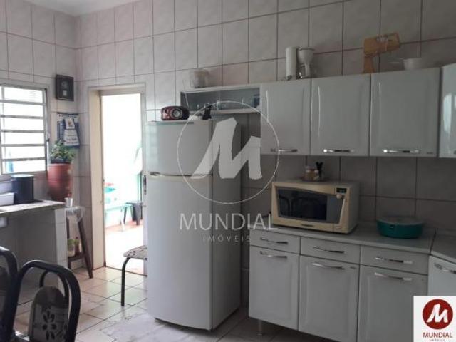 Casa térrea na rua 3 dormitórios/suite, cozinha planejada