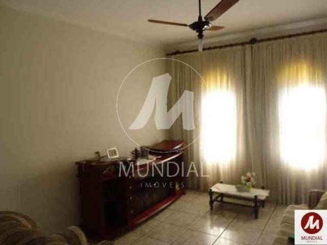 Casa térrea na rua 3 dormitórios/suite, cozinha planejada