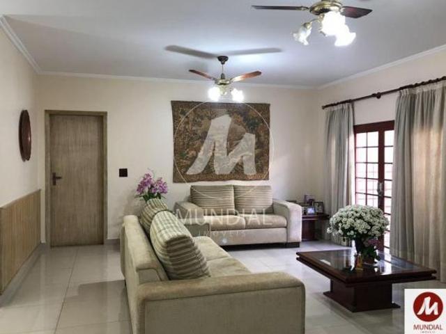 Casa térrea na rua 3 dormitórios/suite, cozinha planejada