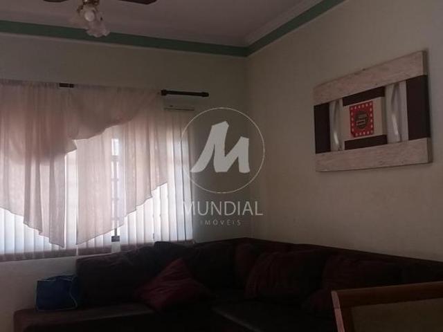 Casa térrea na rua 3 dormitórios/suite, cozinha planejada