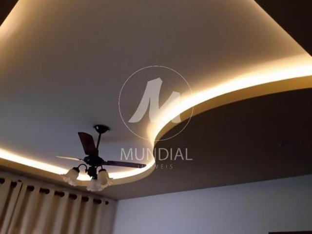Casa térrea na rua 3 dormitórios/suite, cozinha planejada