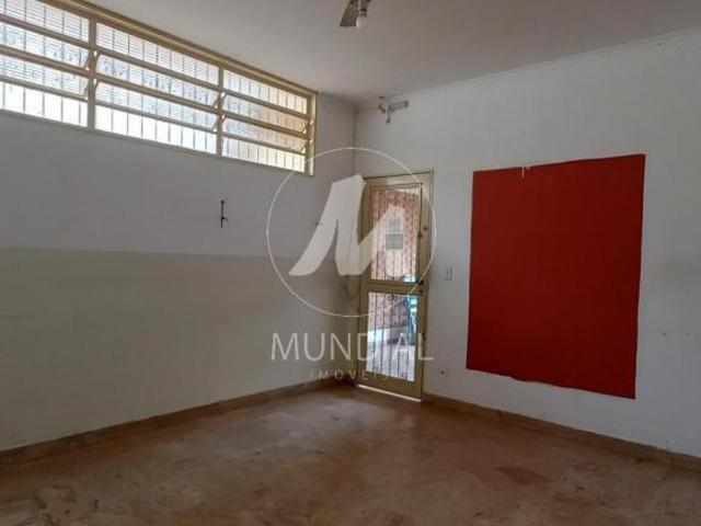 Casa térrea na rua 3 dormitórios/suite, cozinha planejada