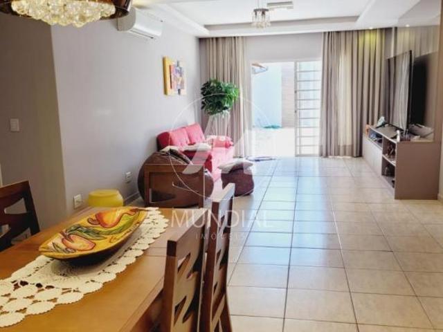 Casa térrea na rua 3 dormitórios/suite, cozinha planejada