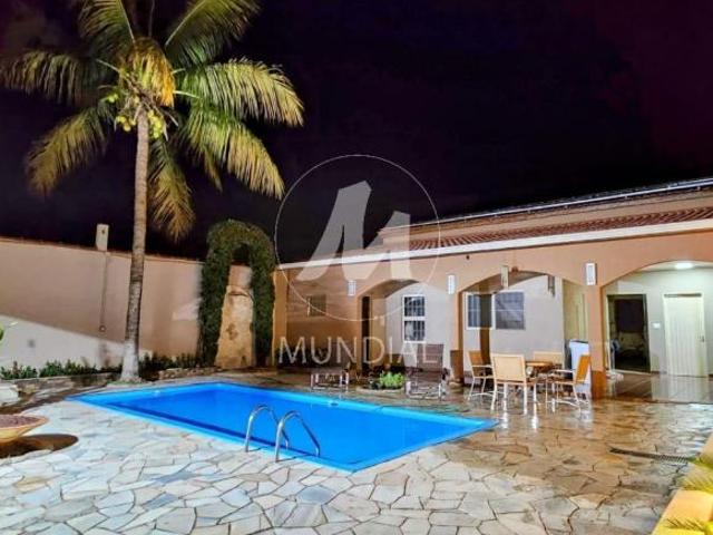 Casa térrea na rua 3 dormitórios/suite, cozinha planejada