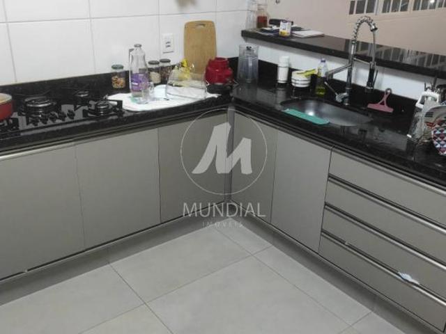 Casa térrea na rua 3 dormitórios/suite, cozinha planejada