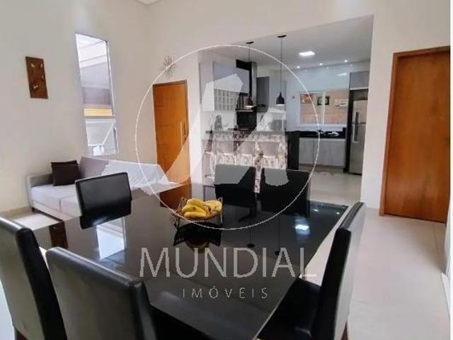 Casa térrea na rua 3 dormitórios/suite, cozinha planejada