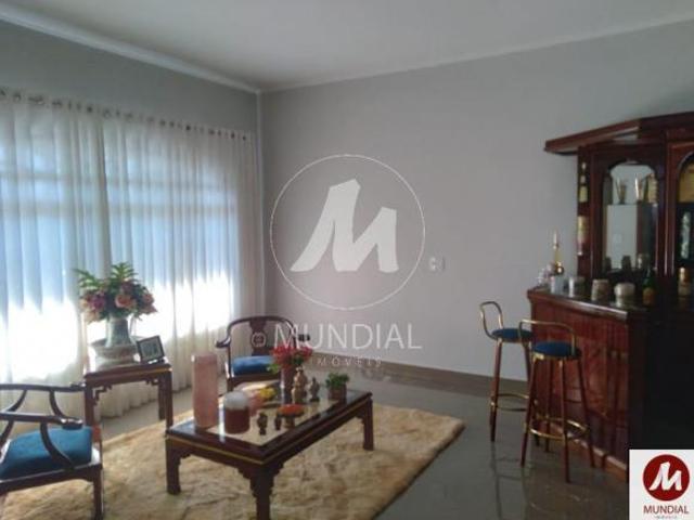 Casa térrea na rua 3 dormitórios/suite, cozinha planejada