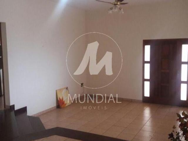 Casa térrea na rua 3 dormitórios/suite, cozinha planejada