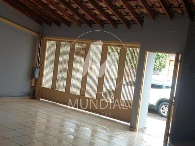 Casa térrea na rua 3 dormitórios/suite, cozinha planejada