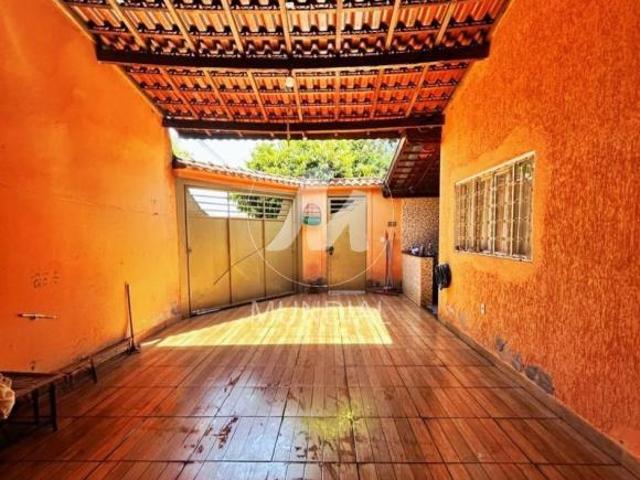 Casa térrea na rua 3 dormitórios/suite, cozinha planejada