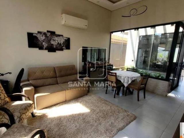 Casa térrea na rua 3 dormitórios/suite, cozinha planejada