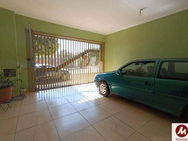 Casa térrea na rua 3 dormitórios/suite, cozinha planejada