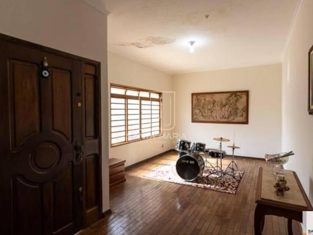 Casa térrea na rua 3 dormitórios/suite, cozinha planejada