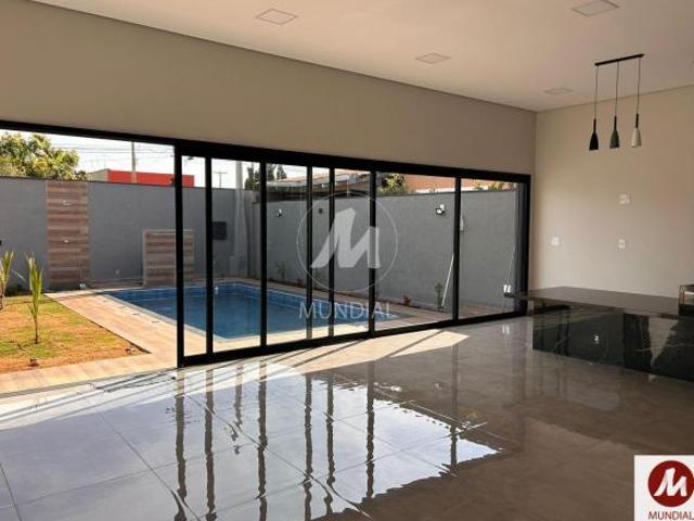 Casa térrea na rua 3 dormitórios/suite, cozinha planejada