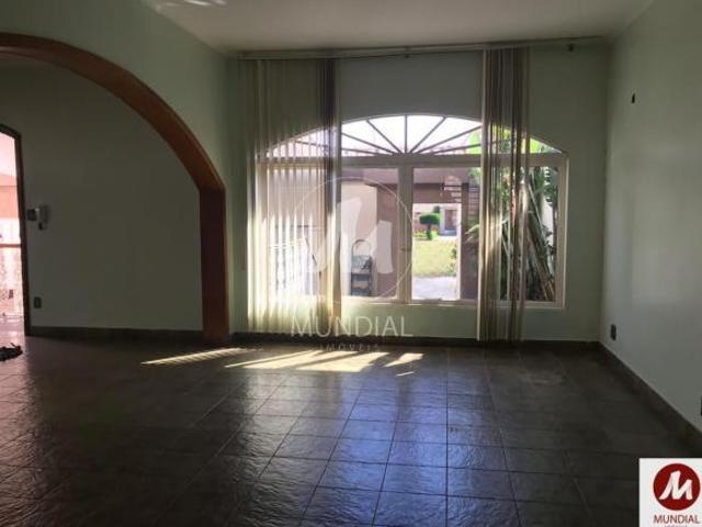 Casa térrea na rua 3 dormitórios/suite, cozinha planejada