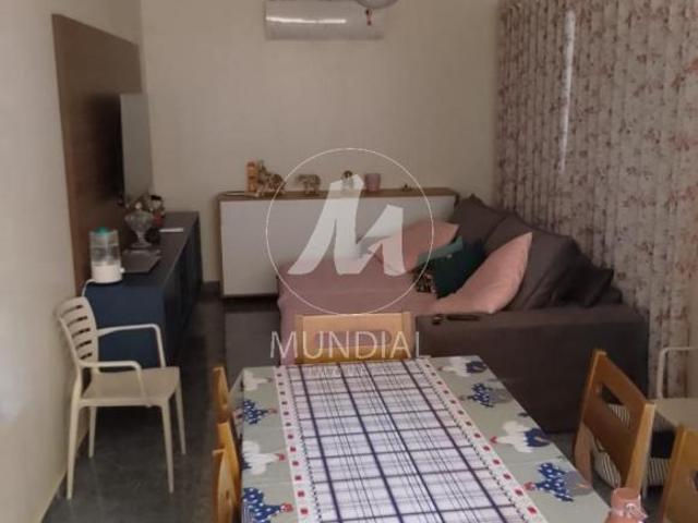 Casa térrea na rua 3 dormitórios/suite, cozinha planejada