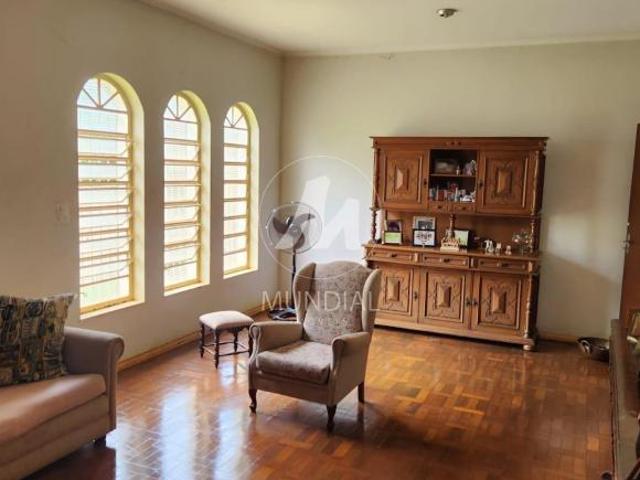 Casa térrea na rua 3 dormitórios/suite, cozinha planejada