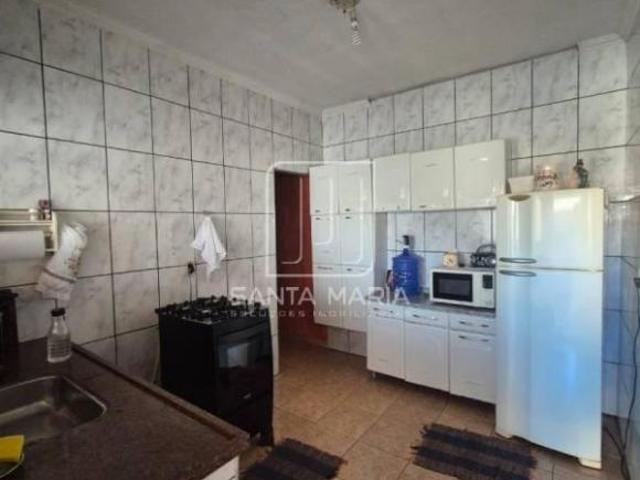 Casa térrea na rua 1 dormitórios, cozinha planejada